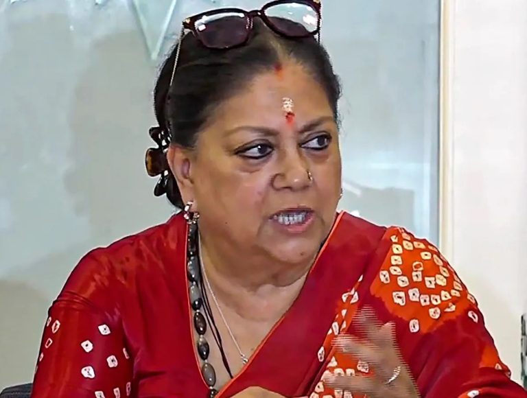 Why does Tejashwi feel the absence of Manoj Jha? - Parliamentarian